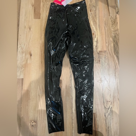 Commando | Pants & Jumpsuits | Commando Patent Faux Leather Leggings ...